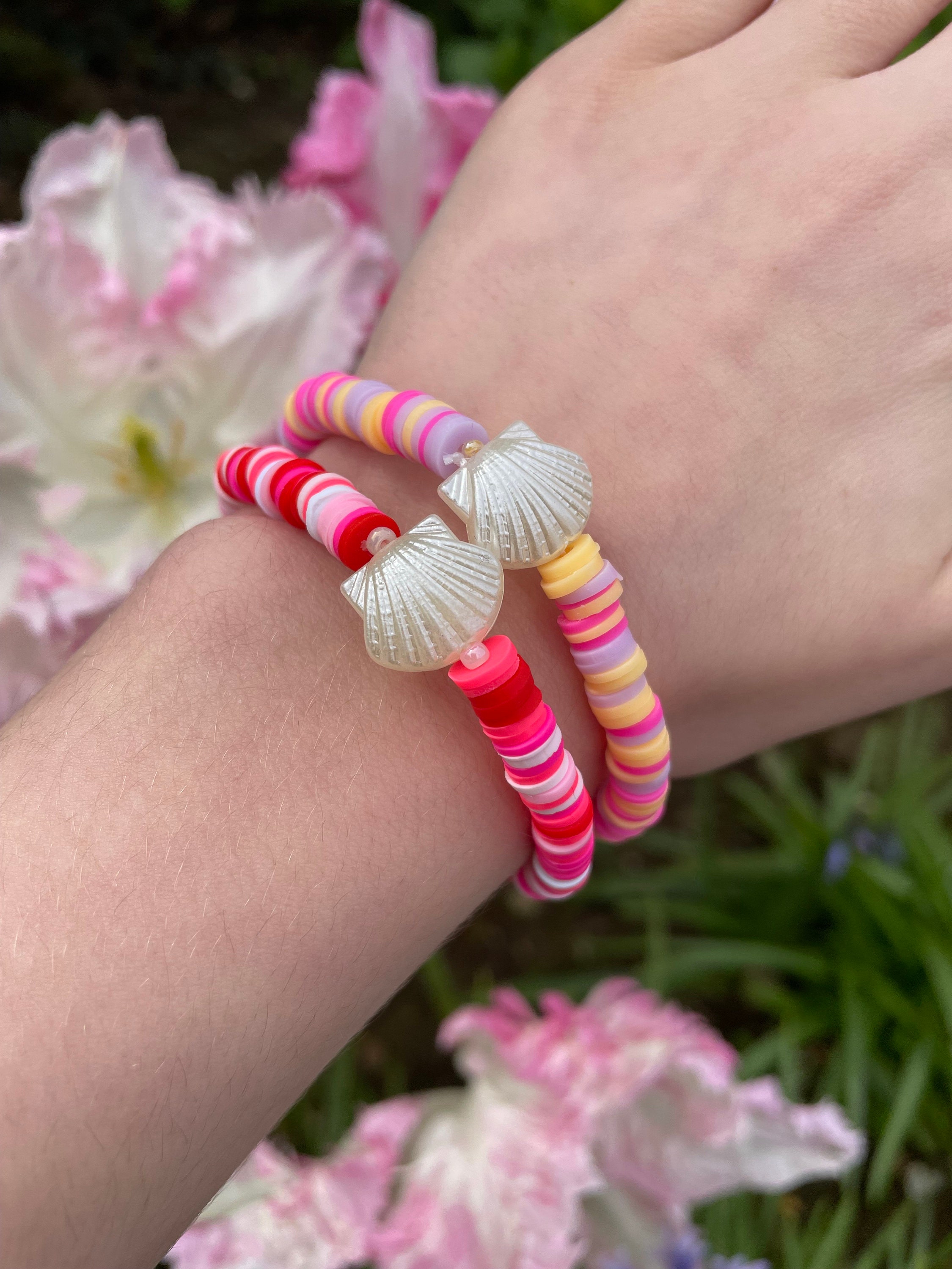 Preppy Shell Bracelet - Etsy UK