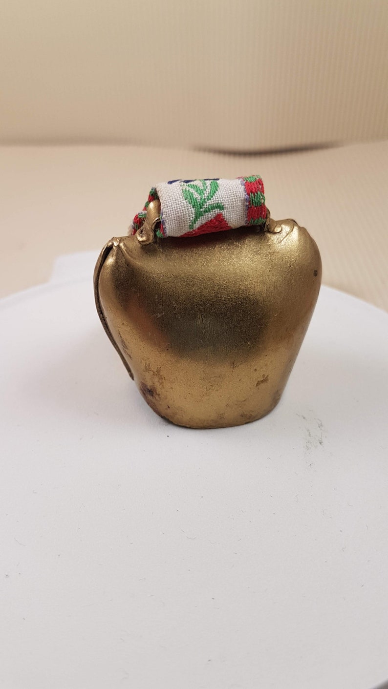 Vintage Austrian Brass Cow Bell Hanging Edelweiss Flowers Ribbon Trier ...