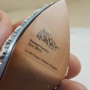 Just the Right Shoe frosted Fantasy by Raine 1999 Vintage Willitts ...