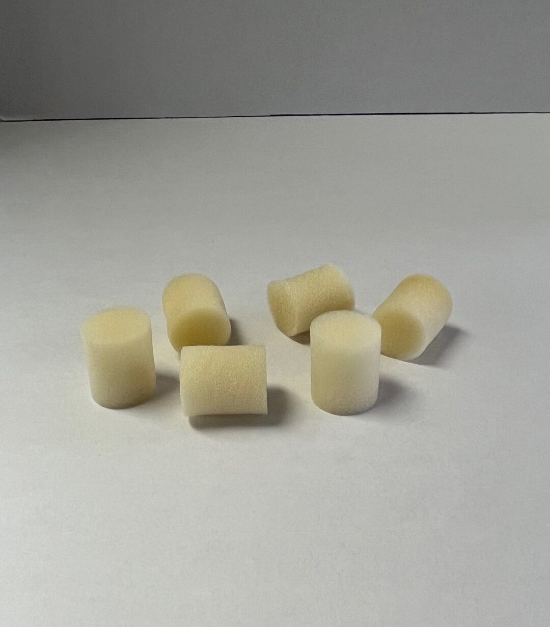 Set of 200 Foam Bottle Stoppers - 1.15 Inches Diameter, 1.35 Inch ...