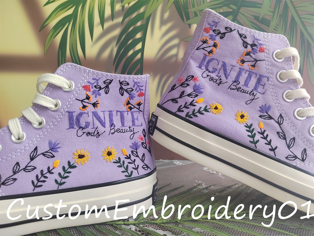 Customized Converse Embroidered Shoes Corporate LOGE Converse Chuck ...