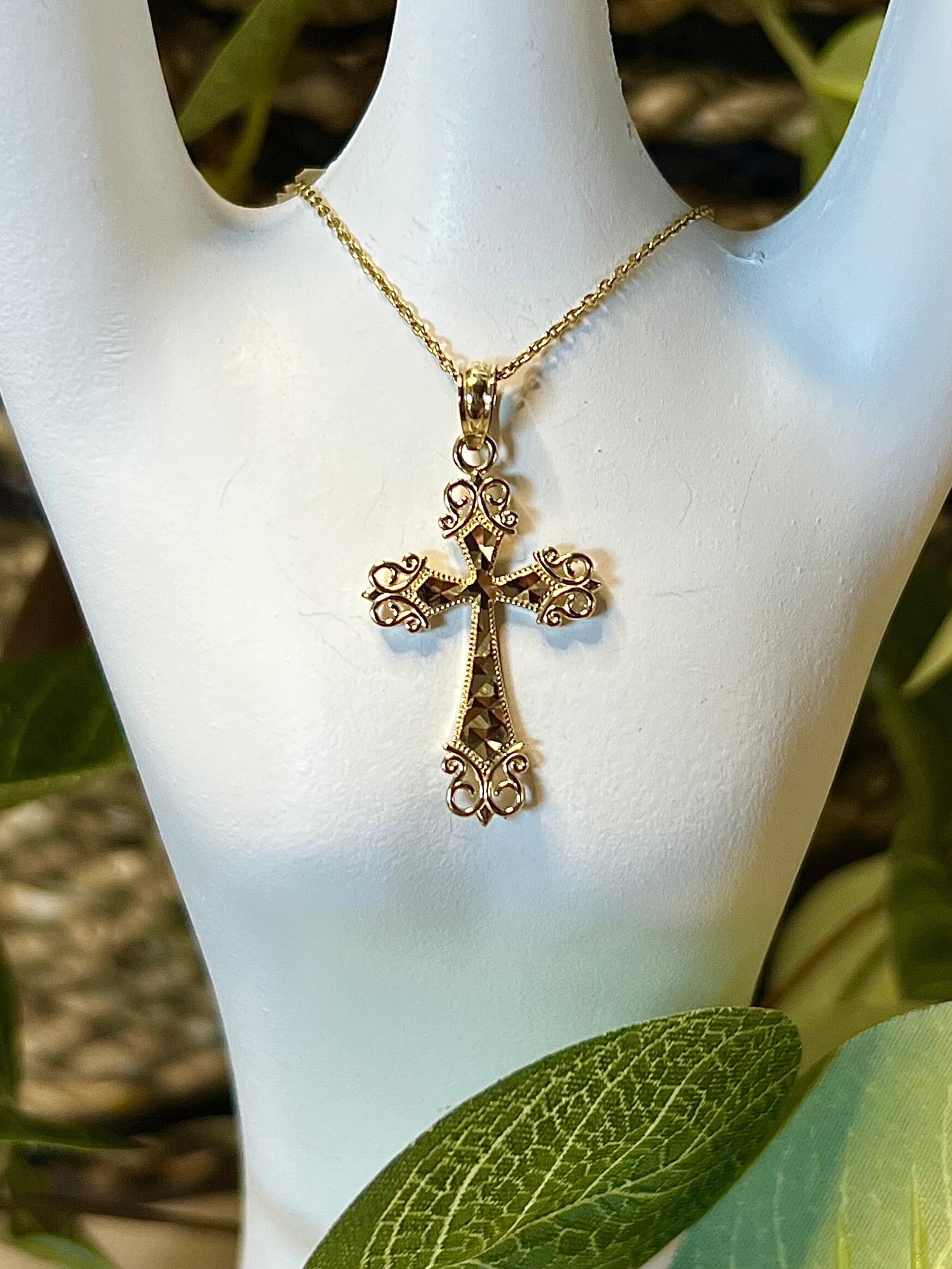 14K Solid Gold Swirl Edge Cross Pendant - Etsy
