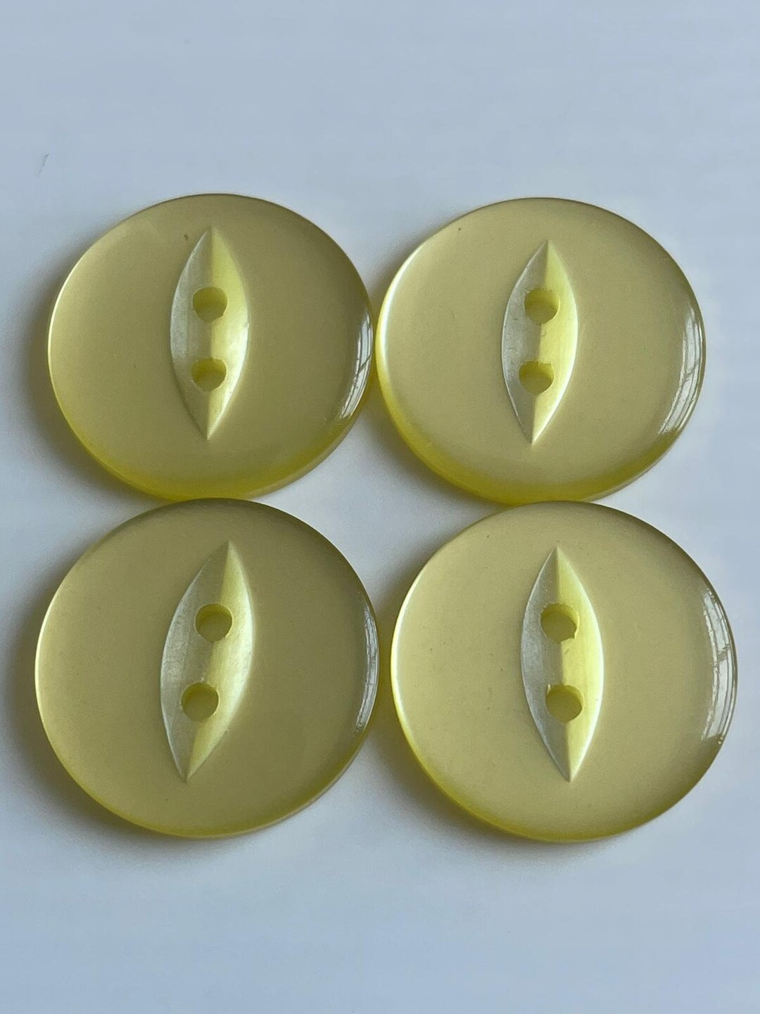Yellow Fisheye Buttons, Set of 4, 20mm - Etsy