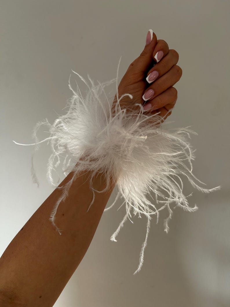 Ostrich and Marabou Feather Bracelet "plume" White - Feather Cuffs ...