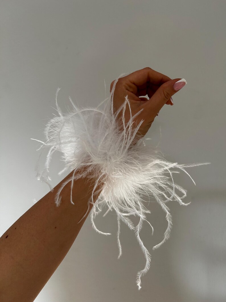Ostrich and Marabou Feather Bracelet "plume" White - Feather Cuffs ...