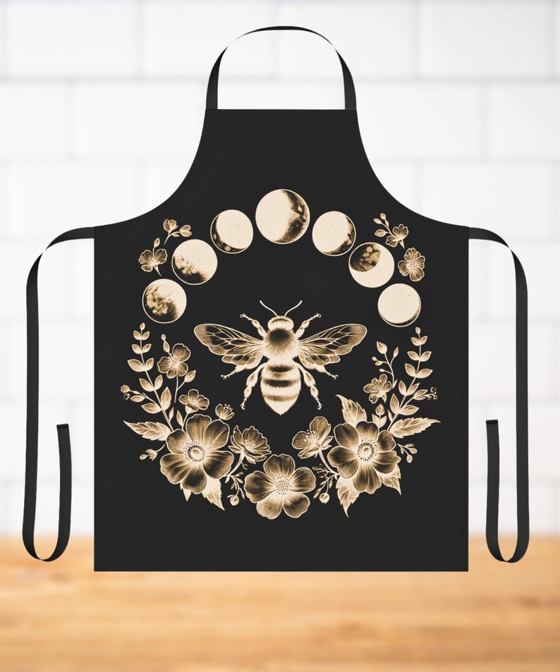 Cottagecore Bee Apron, Moon Phases Honeybee Apron, Gift for Mom Grandma ...