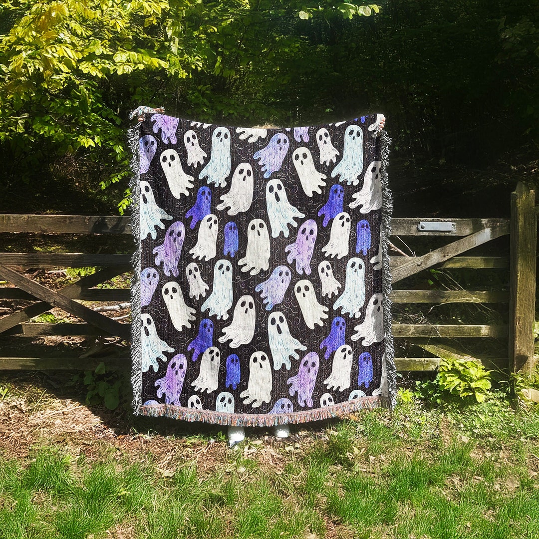 Ghost Woven Blanket, Spooky Halloween Ghostly Tapestry, Unique ...