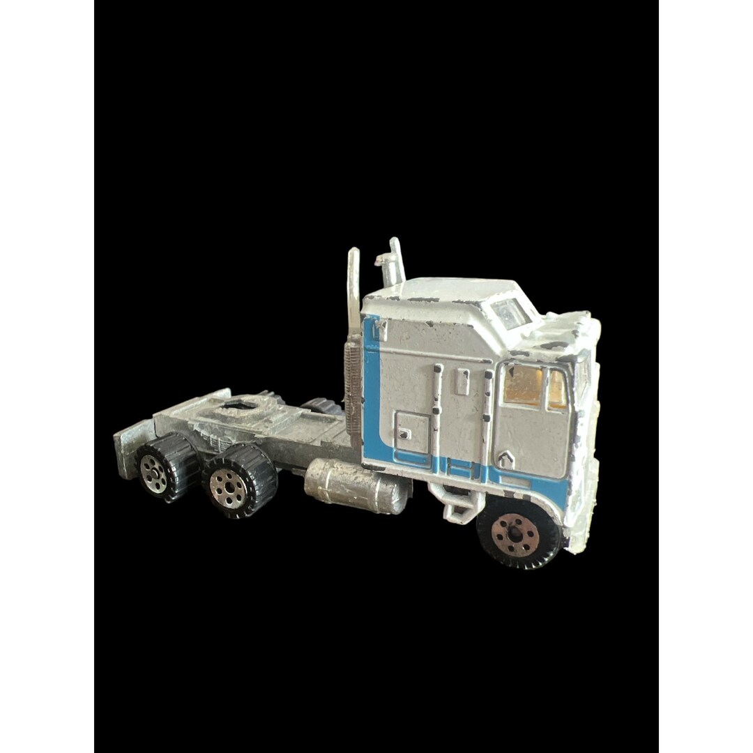 VTG Road Champs Kenworth-aerodyne Cab Over Engine Semi Die-cast Truck 1 ...