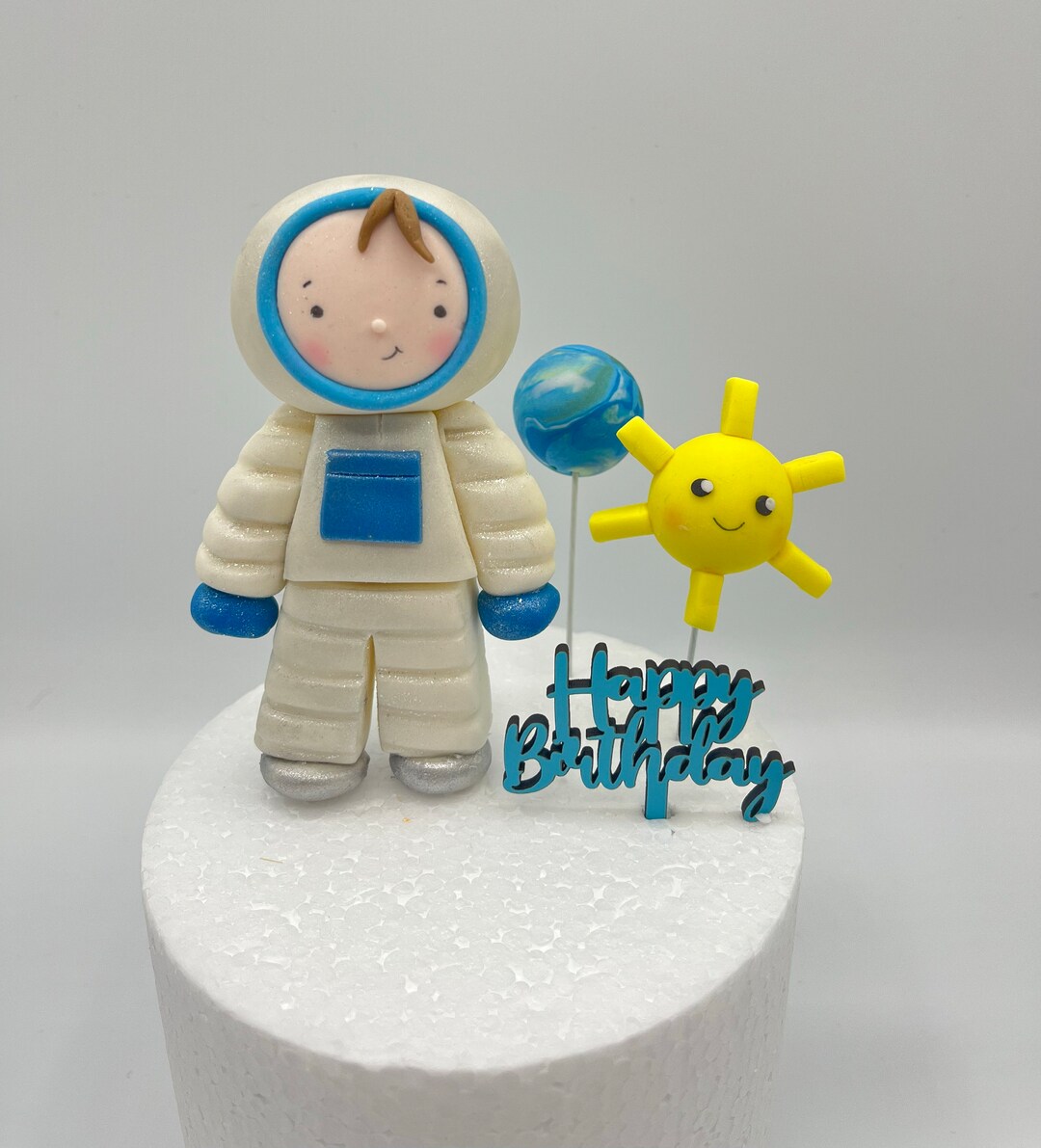 Space Theme Birthday Cake/edible Astronaut Cake Topper/fondant Edible ...