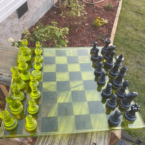Resin Chess Set - Etsy