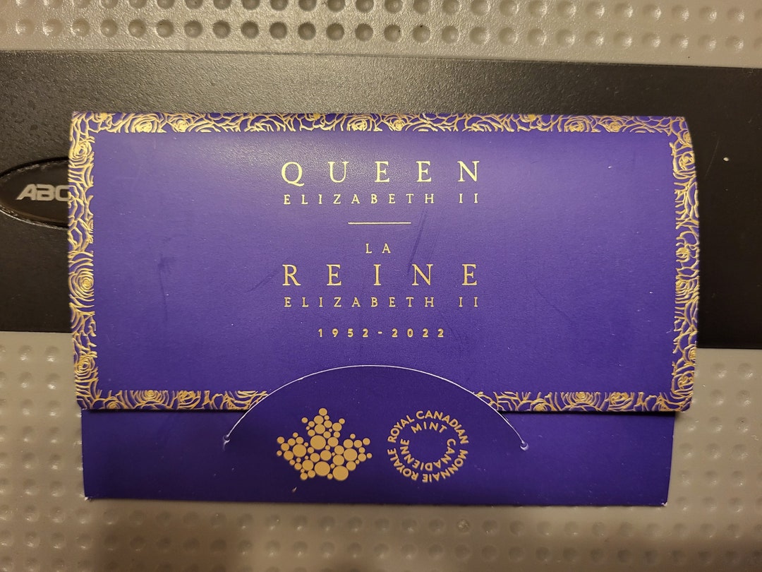 Queen Elizabeth II Commemorative Coin Set - Etsy