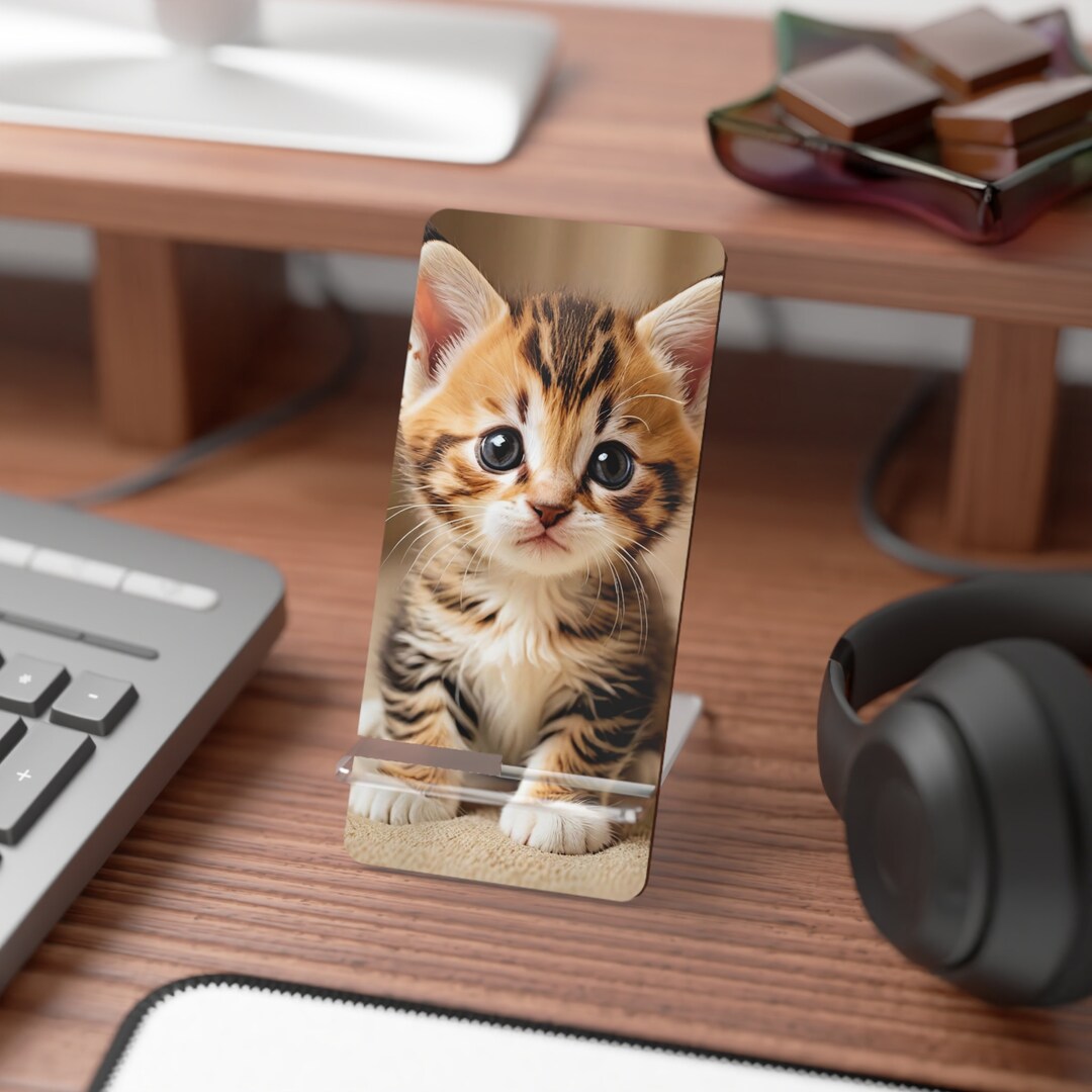 Mobile Display Stand for Smartphones, Cute Kitten Display Stand for ...