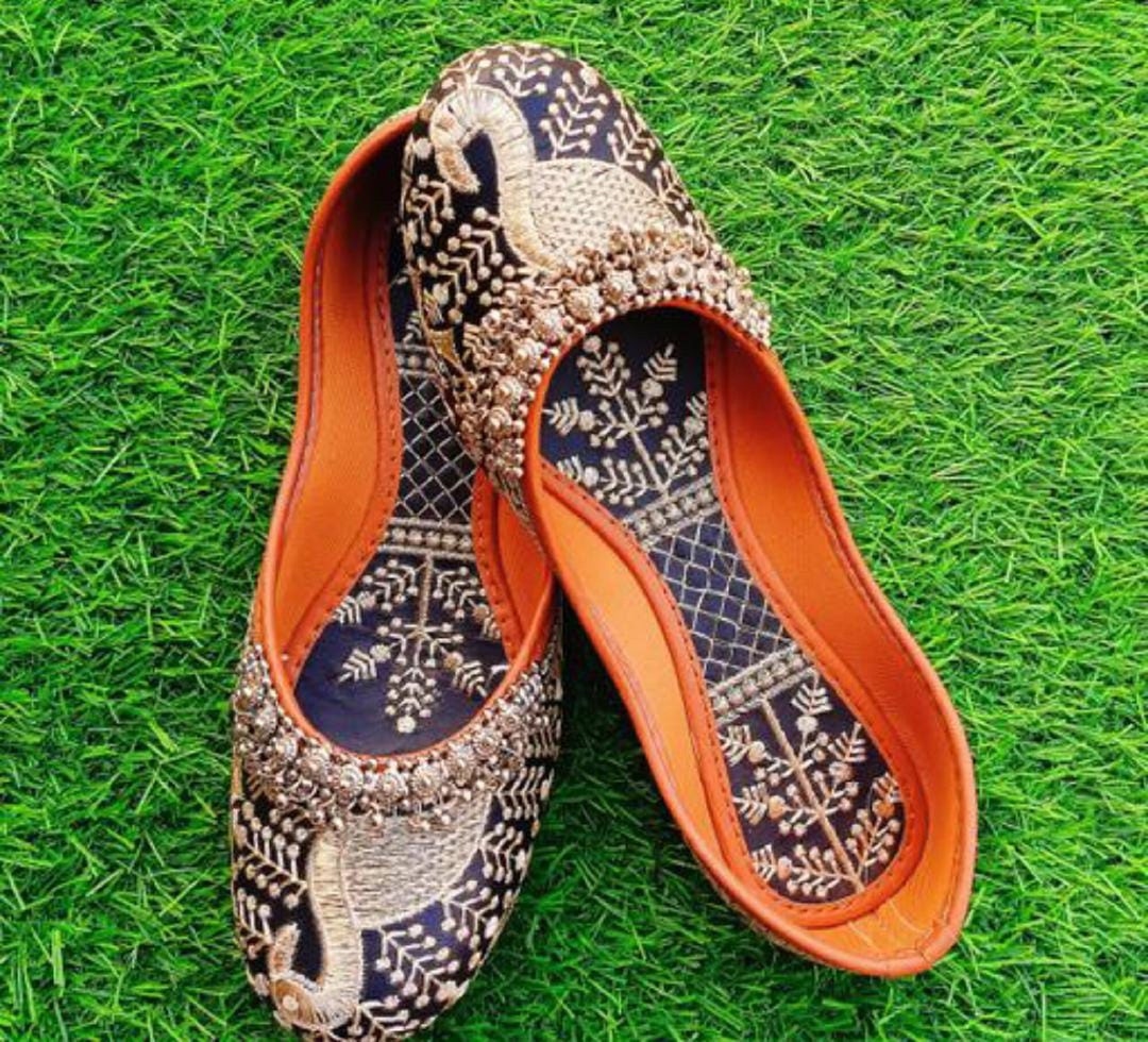 Sindhi Handmade Womens Pakistani Indian Khussa Sandal Punjabi Jutti ...