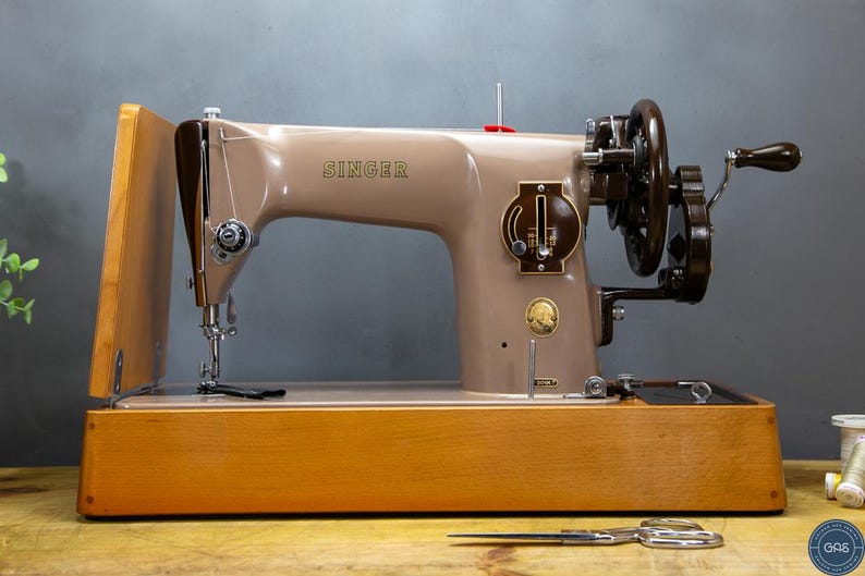 Stunning 1957 Vintage Singer 201k Hand Crank Sewing Machine + Case ...