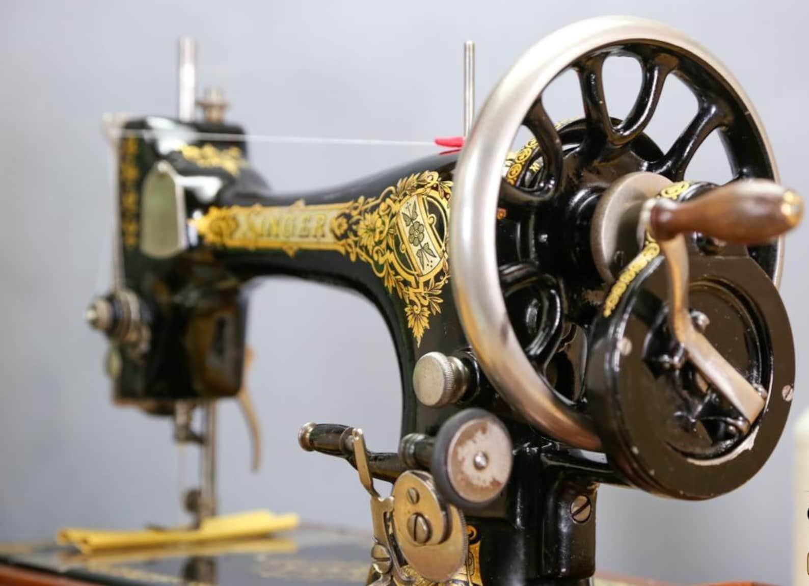 1910 Antique Singer Edwardian 28k Vibrating Shuttle Hand Sewing Machine ...