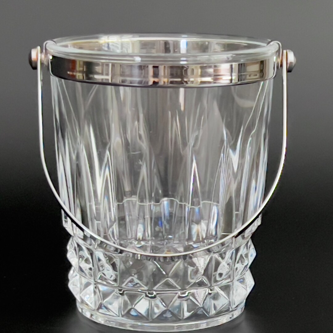 Small Crystal Ice Bucket With Handle by Cristal Darques Paris ...