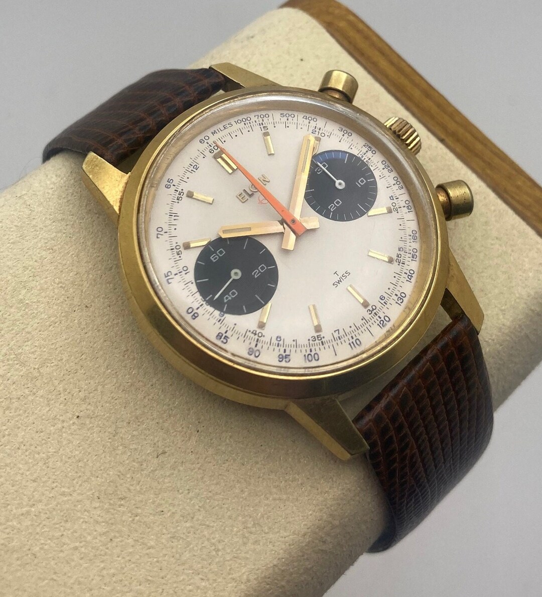 Vintage 1970’s Elgin Panda Dial Valjoux 7733 Chronograph - Etsy