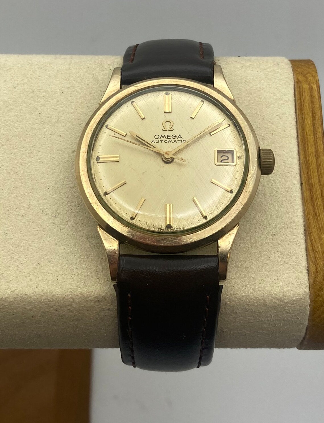 Vintage 1960s Omega Automatic Watch With Gold Linen Dial and Rare ...