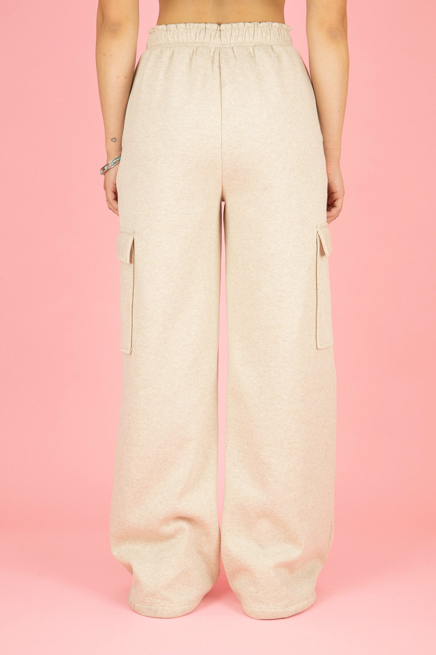 Women's Cozy Fleece Loose Fit Sweatpants With Cargo Pockets Oversized ...