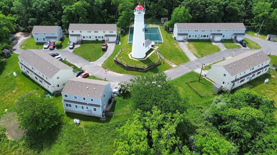 Eatons Neck Lighthouse - Etsy