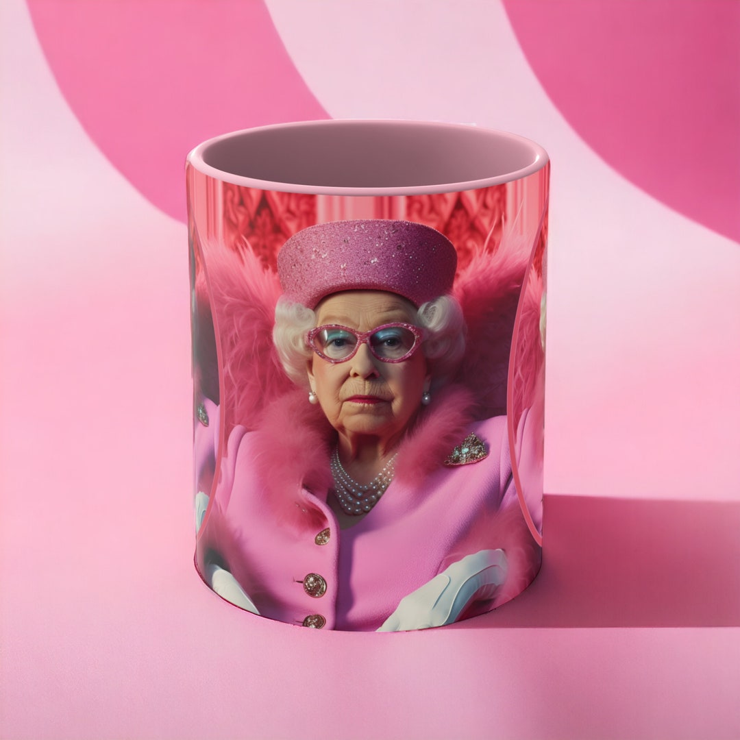 Queen Elizabeth II Coffee Mug | 11oz | Portrait | Fashion-inspired Mug ...