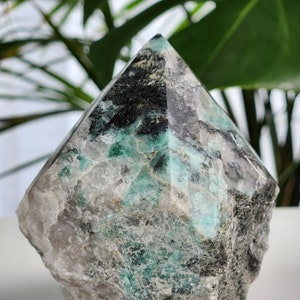 Emerald, Emerald Point, Emerald Tower, Raw Emerald, Polished Emerald ...