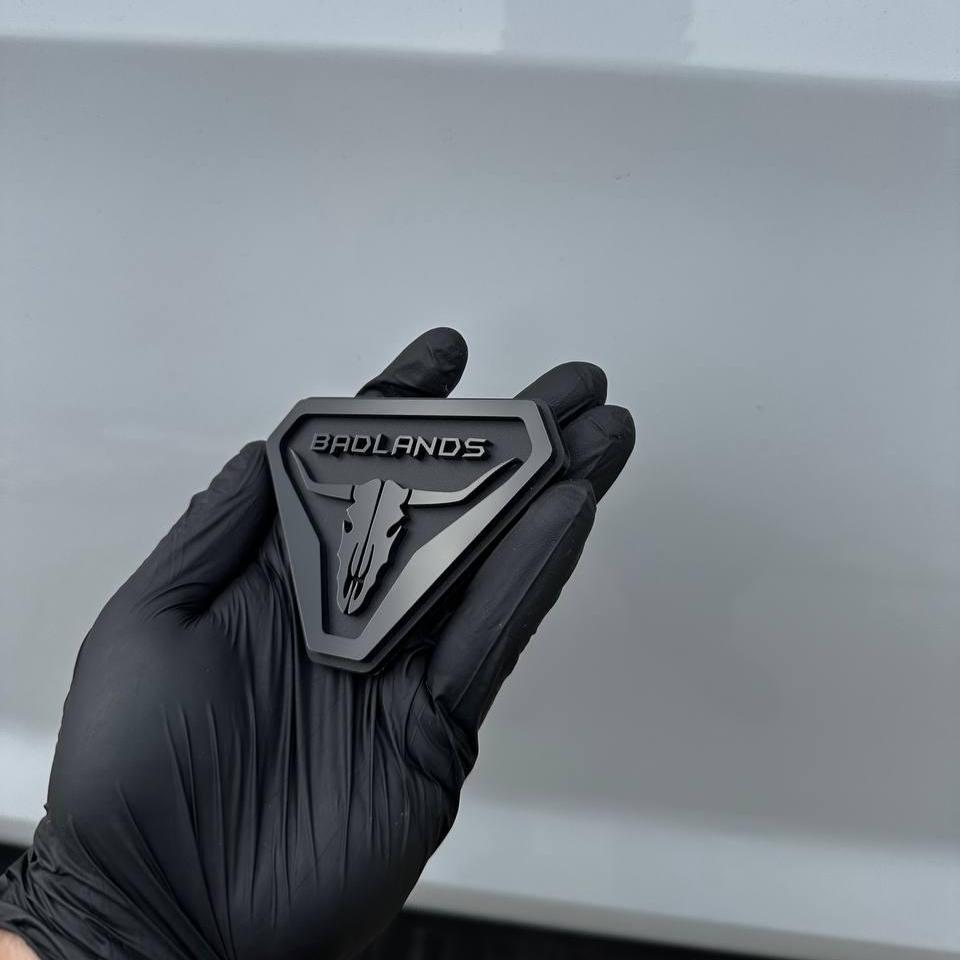 2x Fender Badlands Long Horn Car Emblem Badge Logo Black on M-black ...