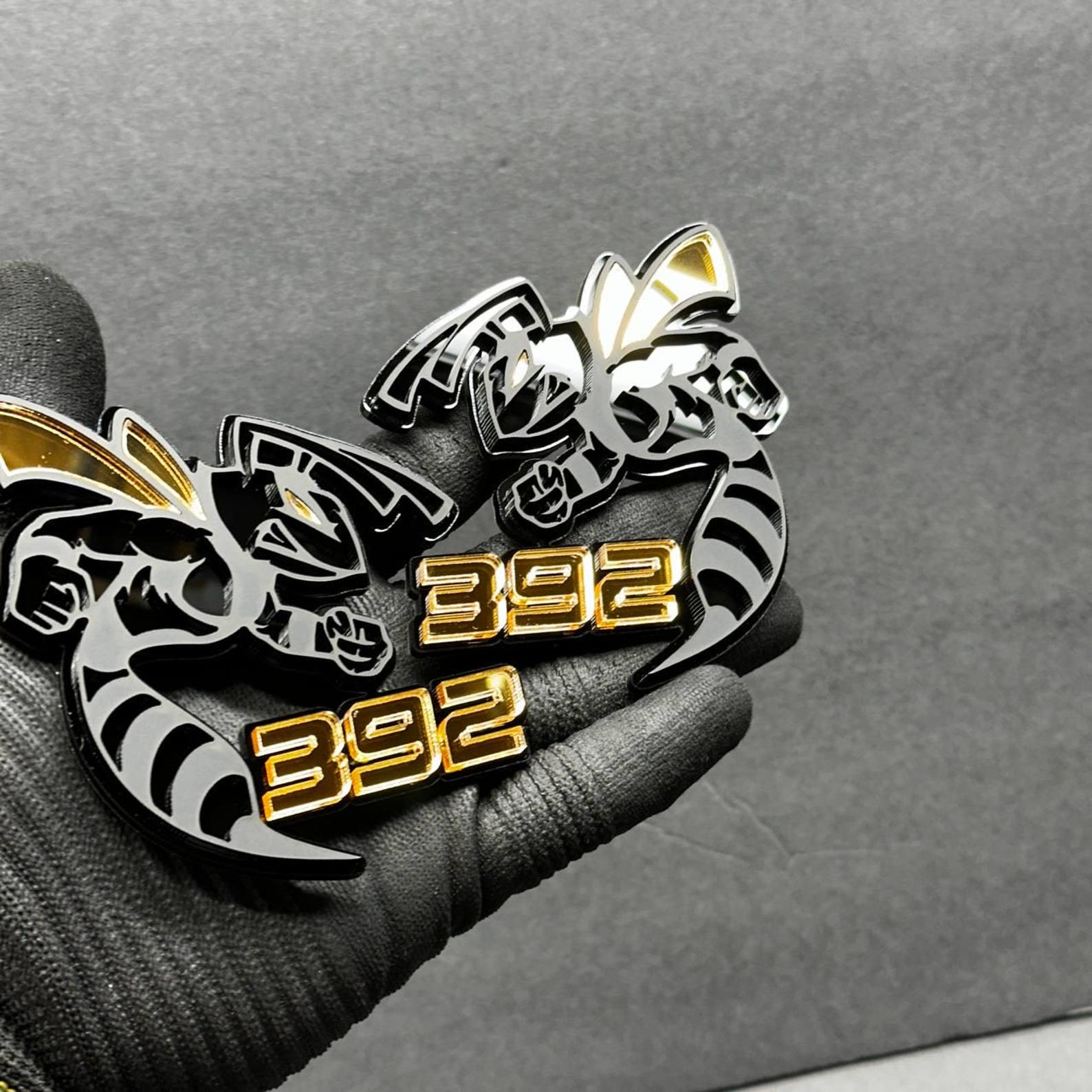 Custom 392 Hornet Car Badges Emblem BEE (2) MIRROR Color Eye/wings ...