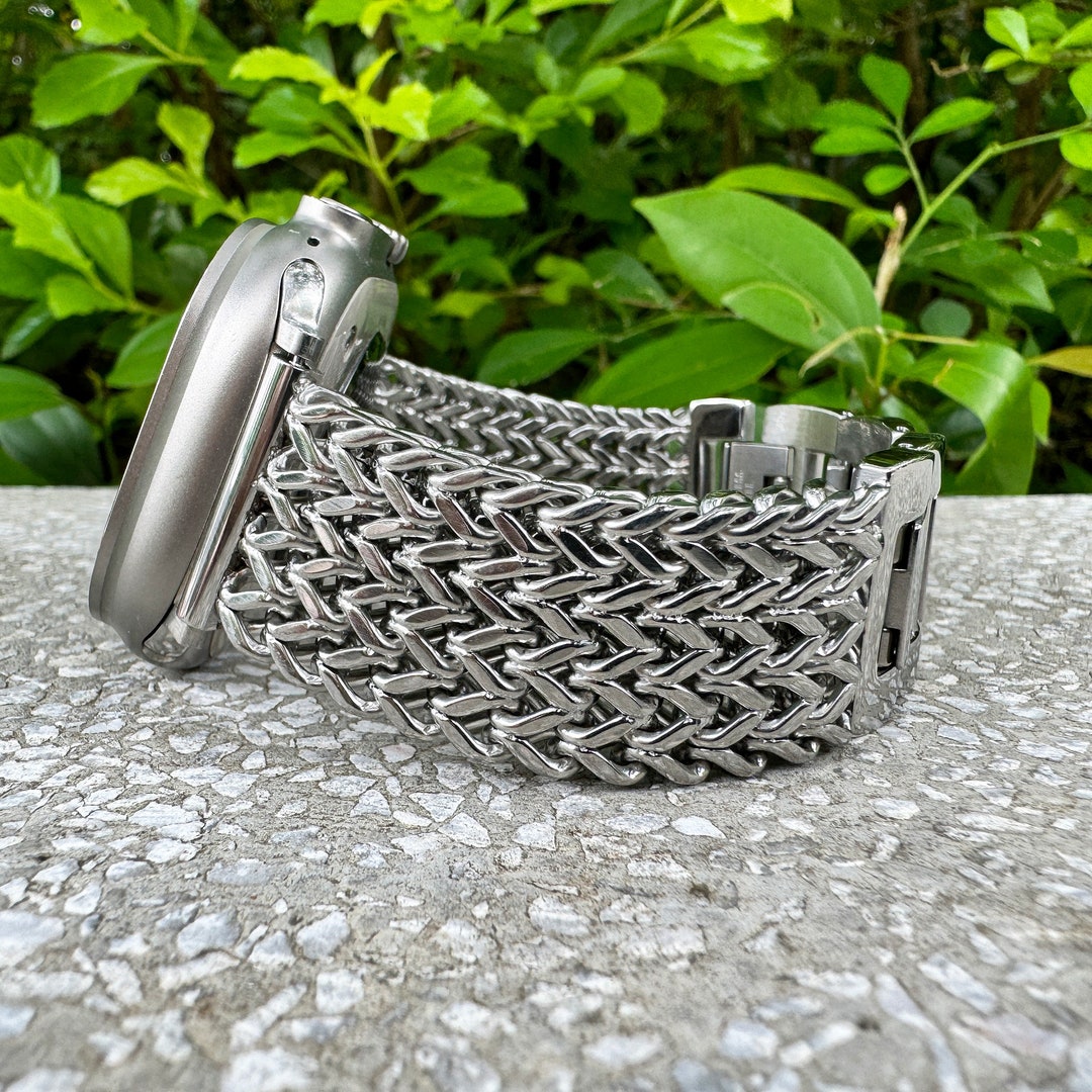 Silver Wavy Apple Watch Band Stylish Premium 38 40 41 42 44 45 49mm ...
