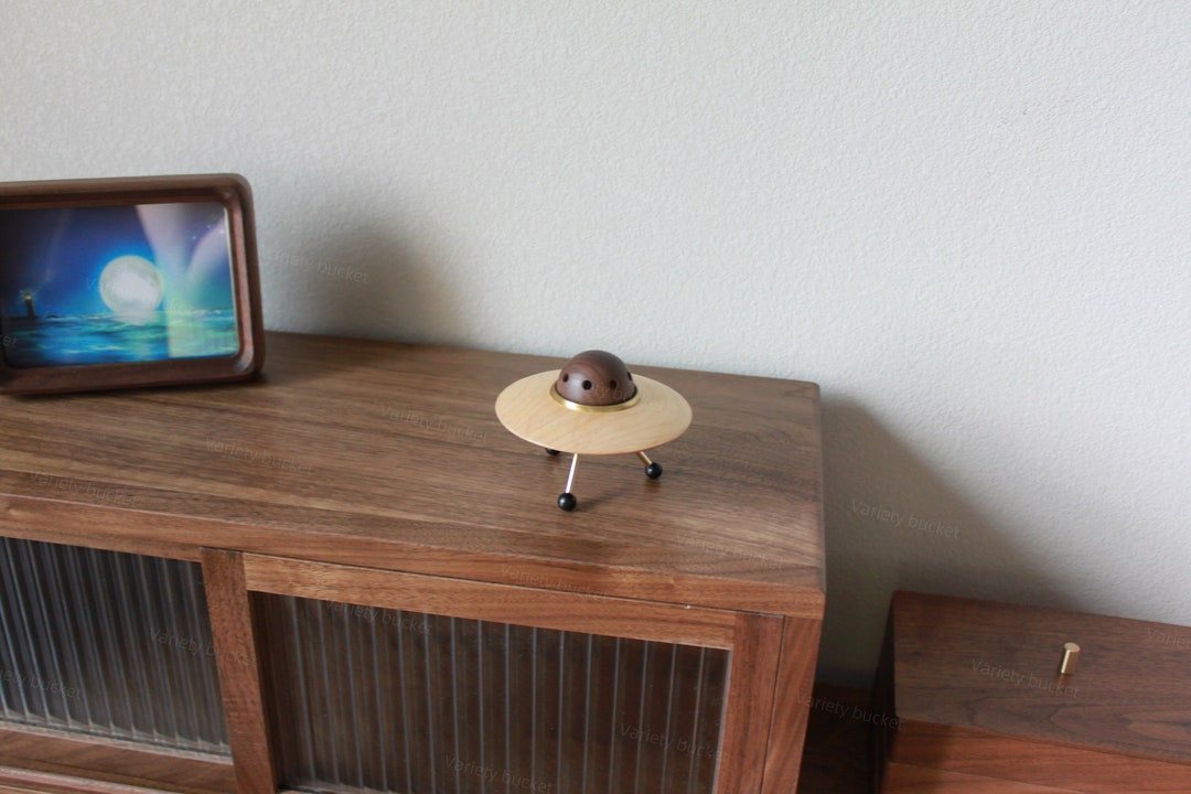Creative Flying Saucer UFO Wooden Diffuser Home Desk Decor Fragrance ...