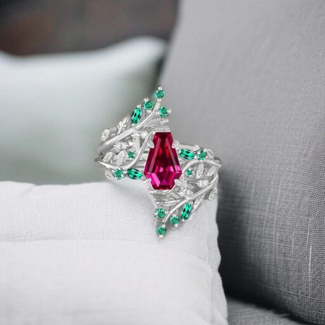 Vintage Red Ruby Coffin Cut Engagement Ring Set, Art Deco Emerald ...
