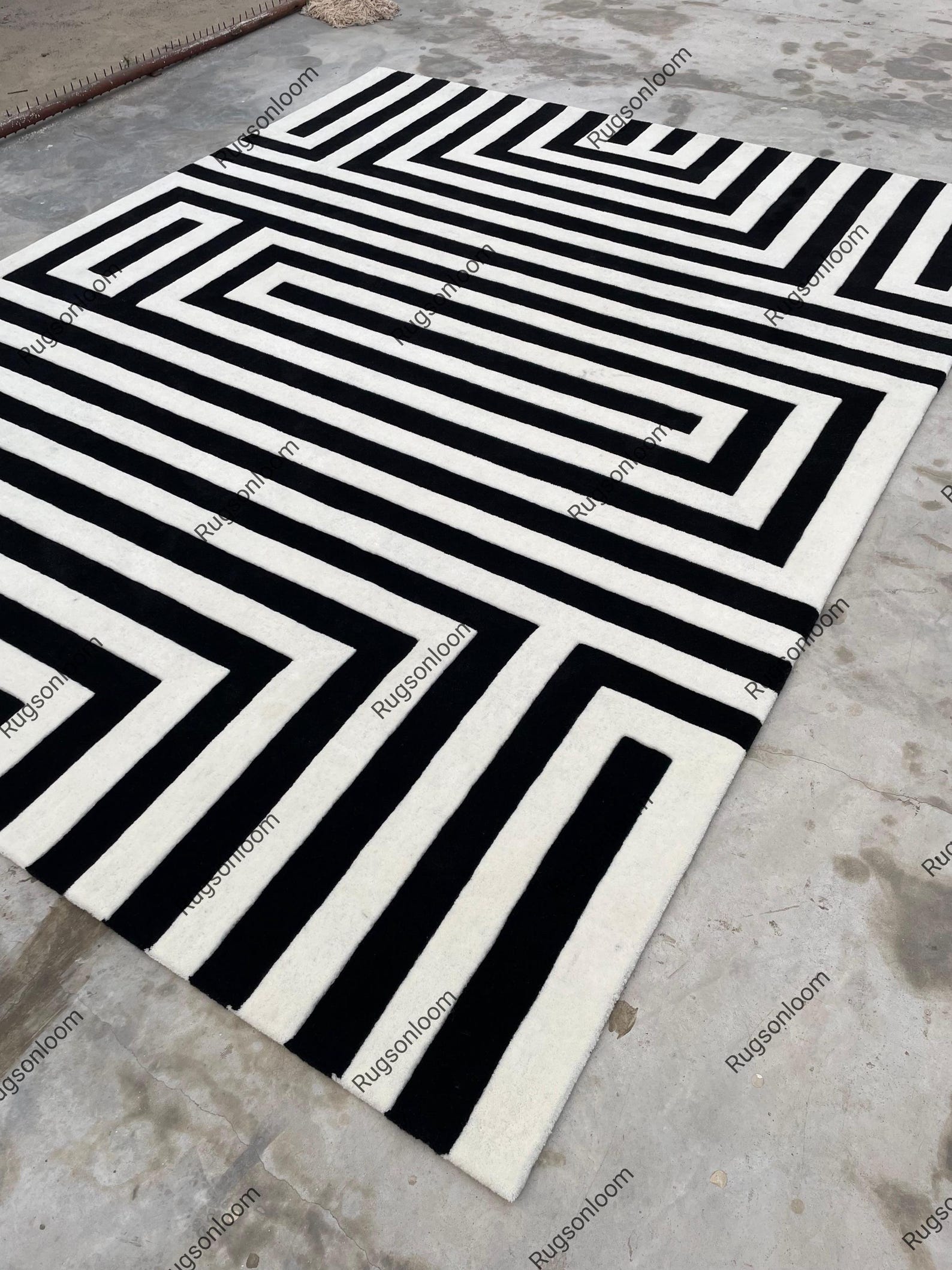 Labyrinth Lines Hand-tufted Area Rug New Zealand Wool Modern Design ...