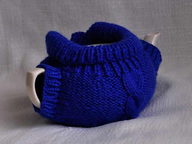 Aran Sweater Tea Cosy Knitting Pattern Teapot Warmer Gift for Mom ...