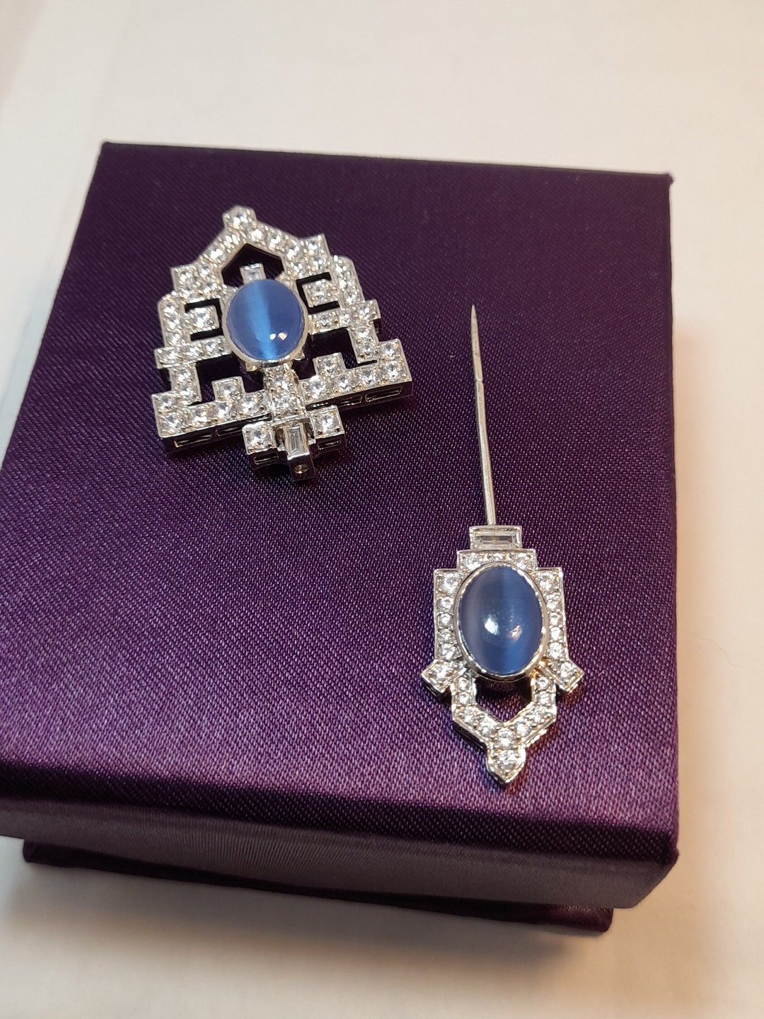 Antique Jabot Pin, Blue Tanzanite Cabochon Cut White CZ Diamond Jabot ...