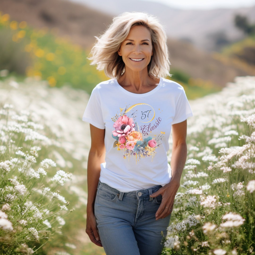 1957 BIRTH YEAR TSHIRT Year of Birth T-shirt 1957 Gift for Mom Floral ...