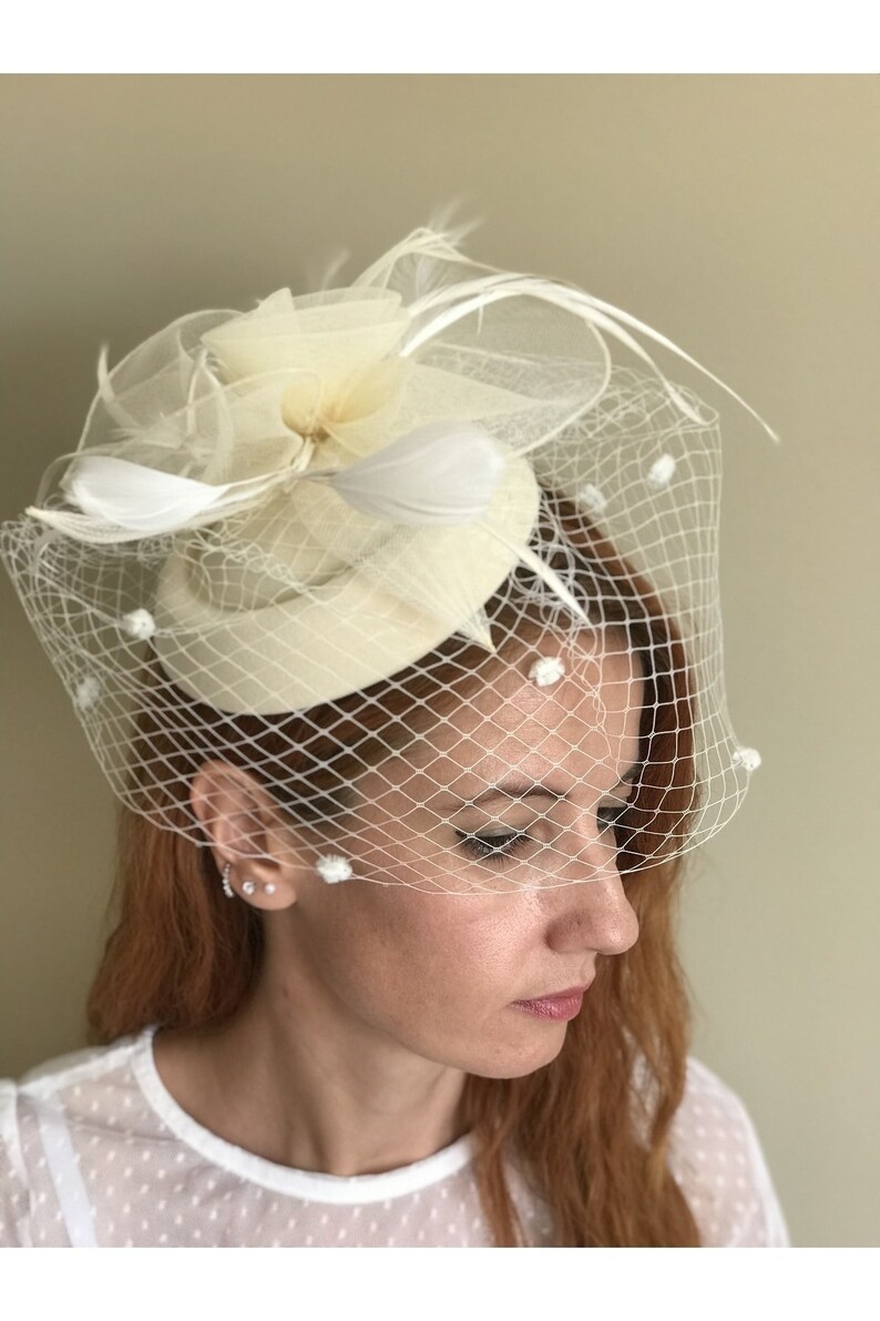 Cream Bridal Fascinator: Wedding Hat With Tulle Veil, Feather Cocktail ...