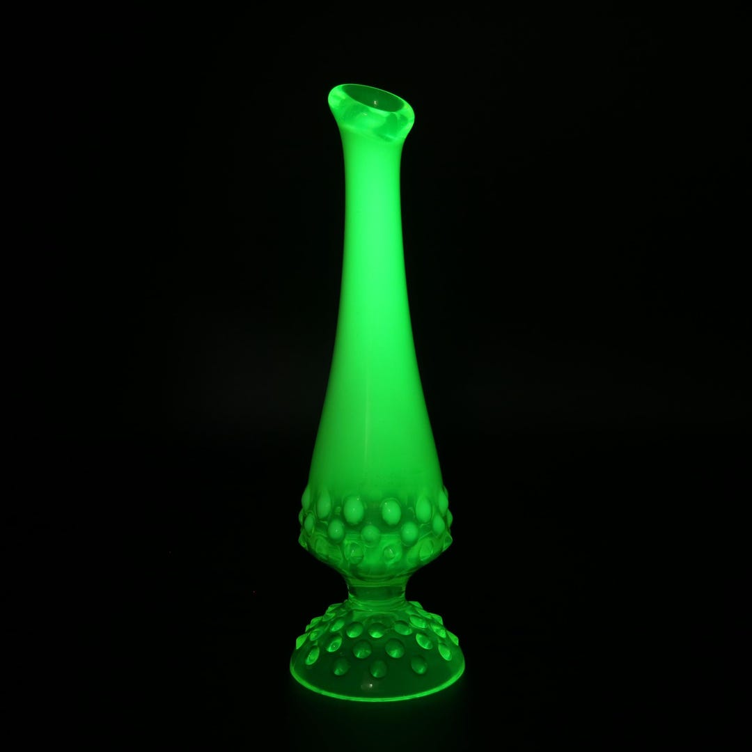 Fenton Vaseline Glass Hobnail Topaz Opalescent 8 Glass Vase - Etsy