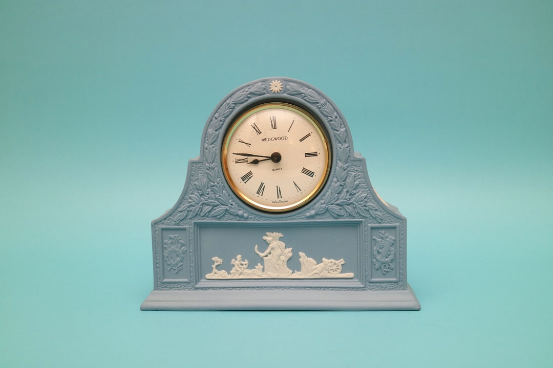 Wedgwood Blue Jasperware Mantle Table Clock Venus Cupids Cherubs ...