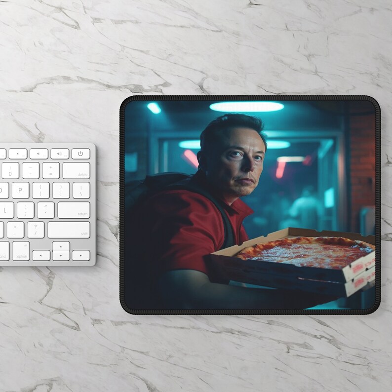 Elon Musk Pizza Man Mousepad, Nerd Gifts for Him, Computer Nerd Gifts ...