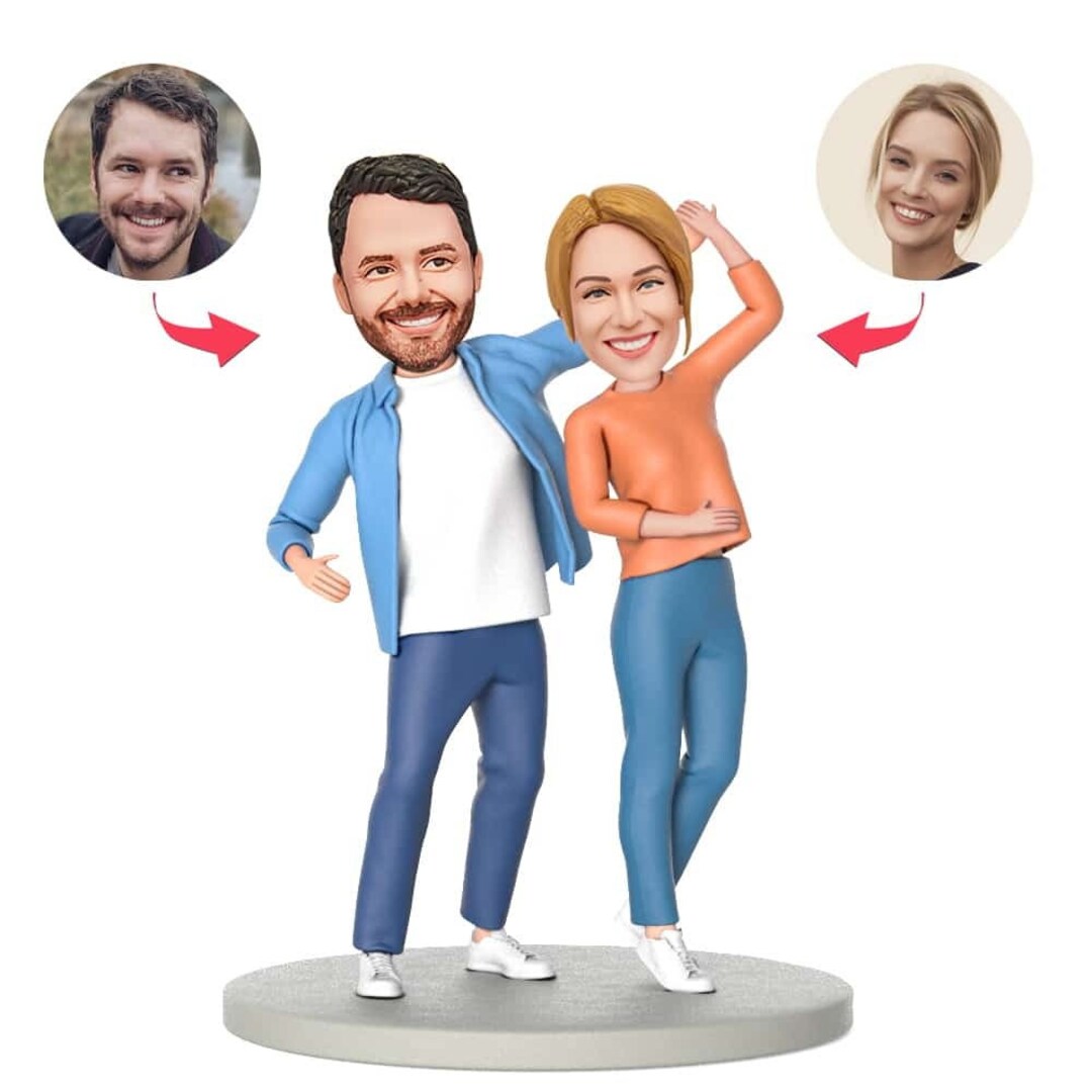 Couple Holding Hands Dancing Custom Bobblehead With Engraved Text - Etsy