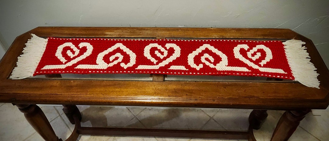 Valentine Hearts Table Runner Crochet Pattern (PDF Download) - Etsy