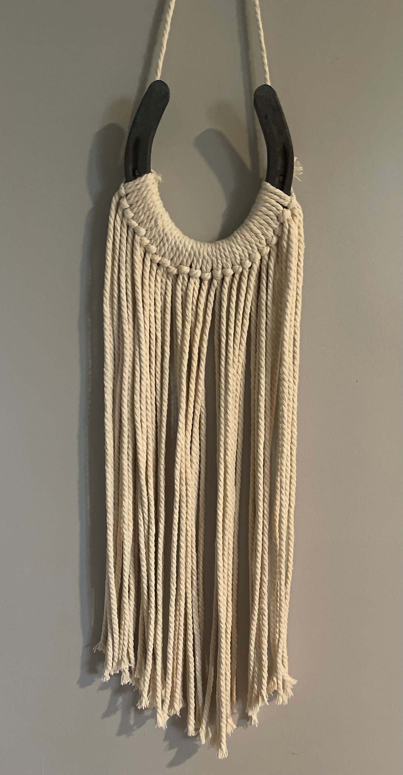 Horseshoe Macrame Decor - Etsy