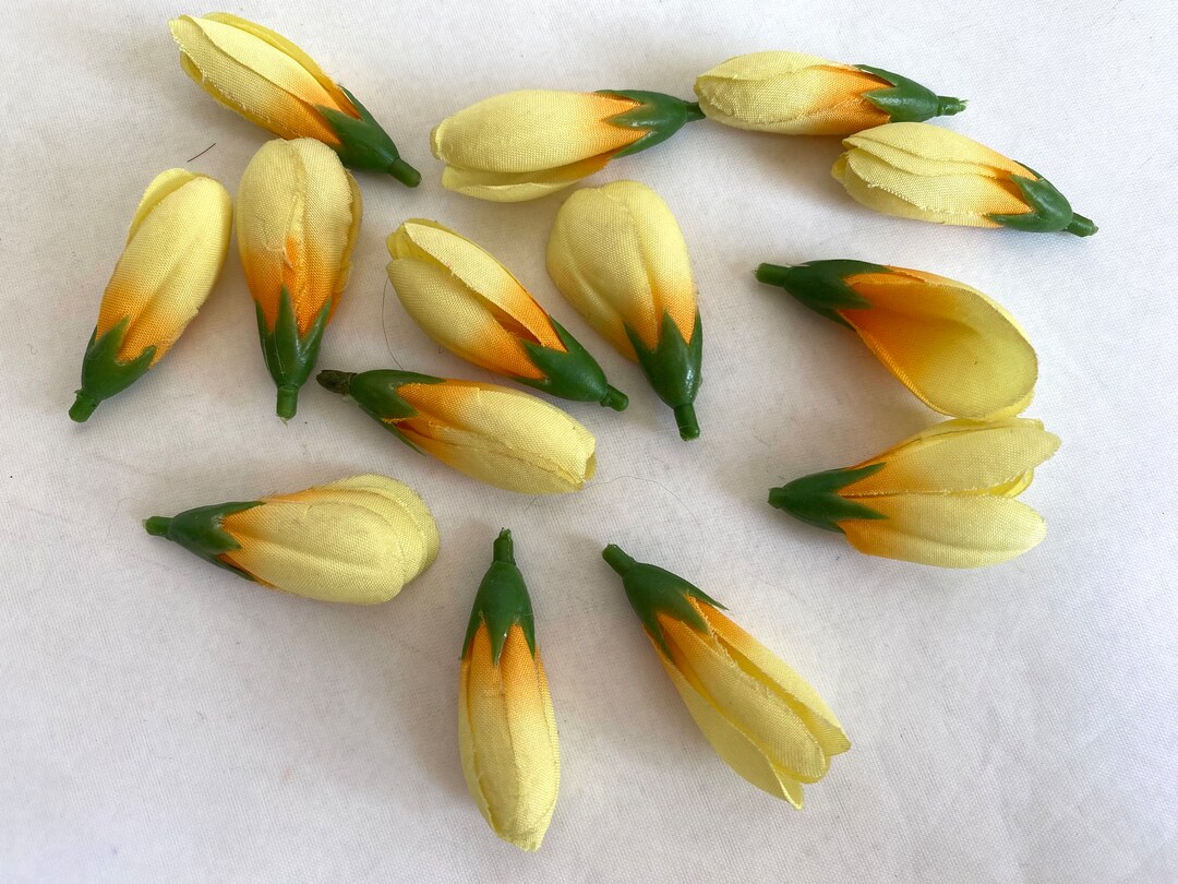 14 Pcs Vintage Artificial YELLOW Flower Buds Faux Silk Polyester Yellow ...