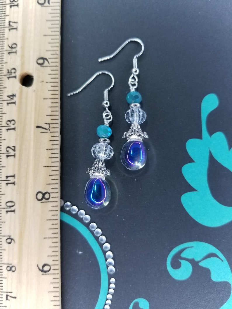 Clear Raindrop Dangle Earrings With a Bit of Teal - Etsy