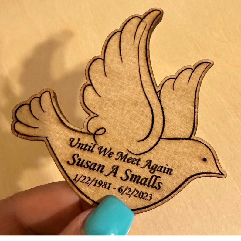Wood Dove Keepsake for Celebration of Life. Personalized Token for ...