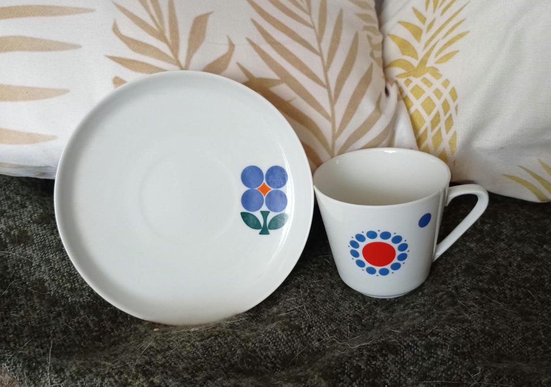 Vintage Arcopal Coffee Mug 70s - Etsy