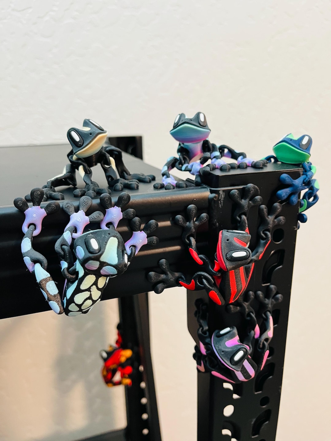 Mini 3D Printed Frogs With Magnetic Feet - Customizable Frog - Etsy