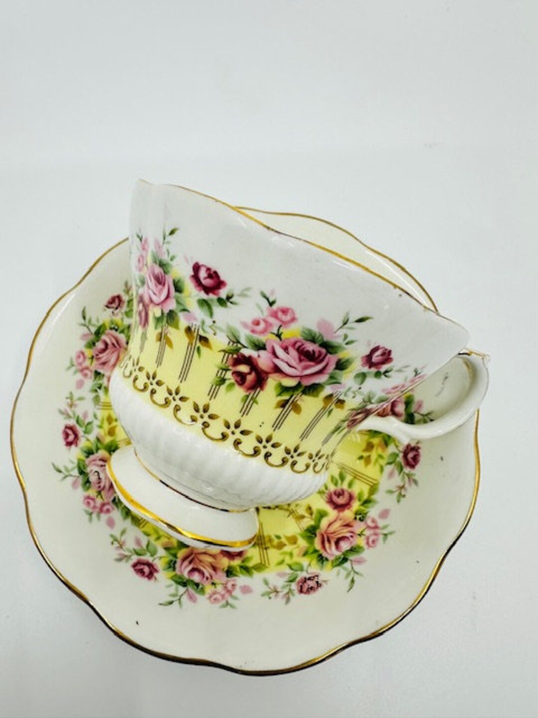 Royal Albert Hyde Park Series Yellow Teacup and Saucer Set - Etsy