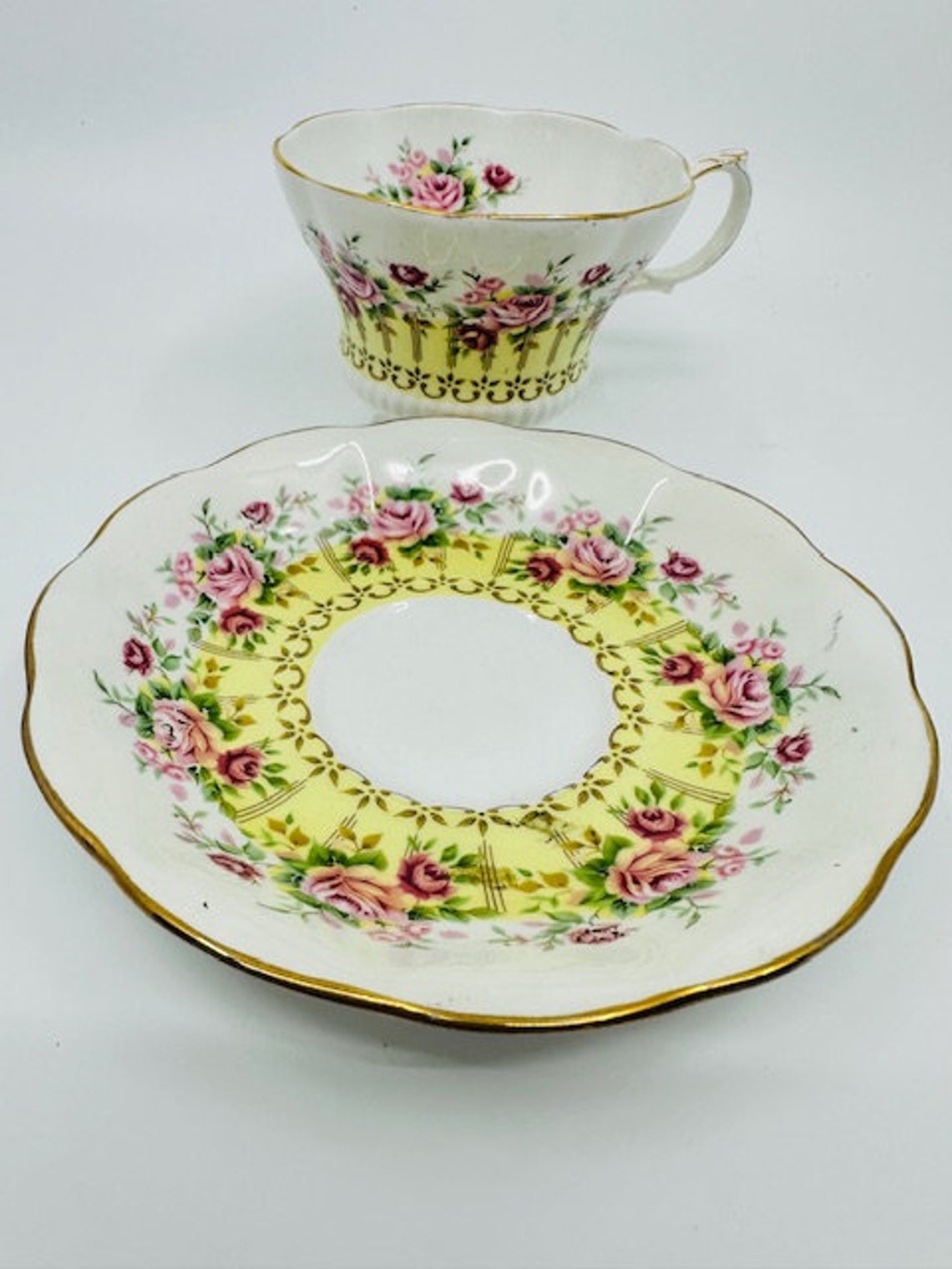 Royal Albert Hyde Park Series Yellow Teacup and Saucer Set - Etsy