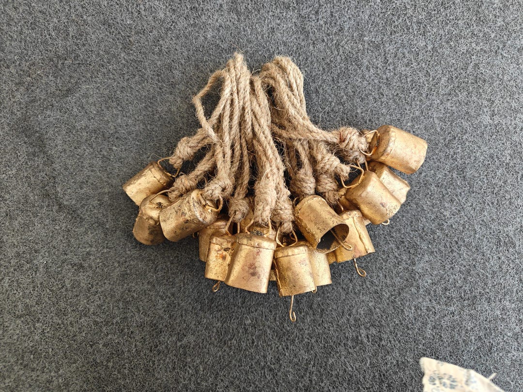 Old World Mini Cow Bells Jingle Bells 15 Pcs– Rustic Bells With Jute ...